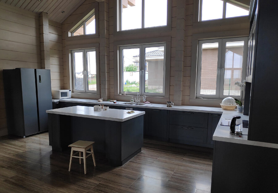 Когда в кухне два окна? - artfo.ru